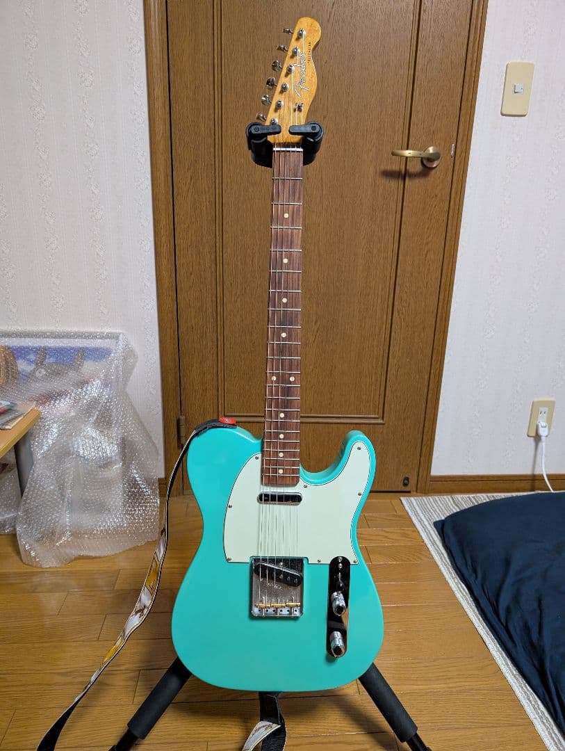Fender vintera　60s　mod