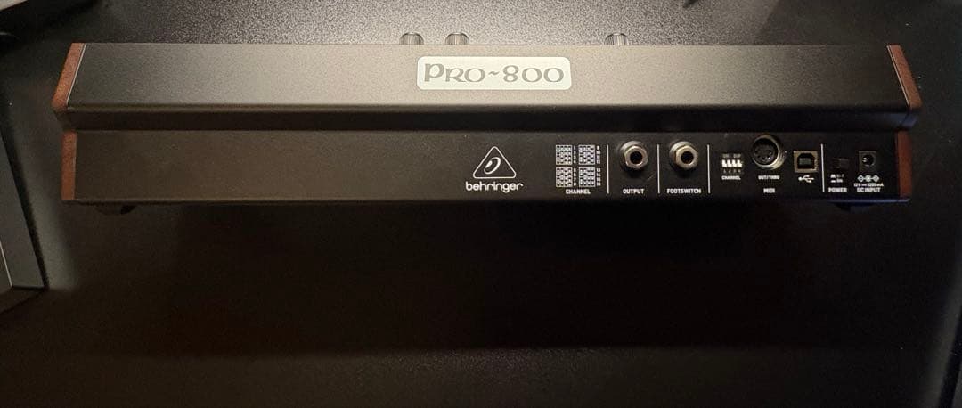 Behringer Pro-800 アナログシンセサイザー