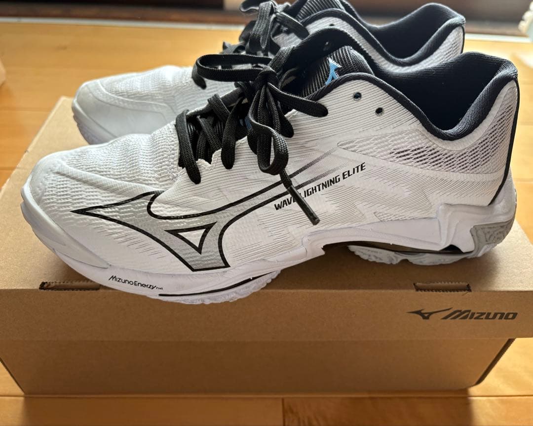 Mizuno WAVE LIGHTNING ELITE バレーボールシューズ