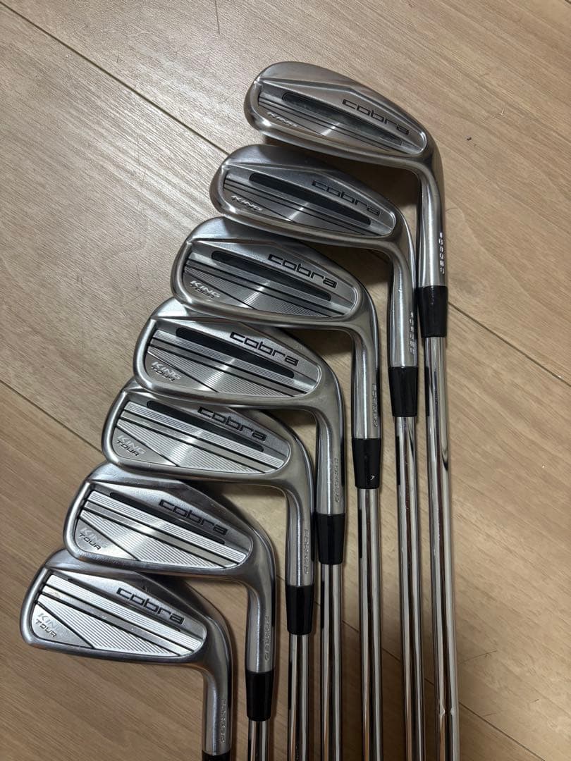 Cobra KING TOUR アイアン　5-G ７本セット