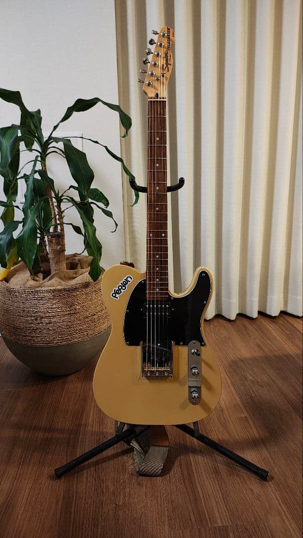 Squier FAT Telecaster Standard バタースコッチ