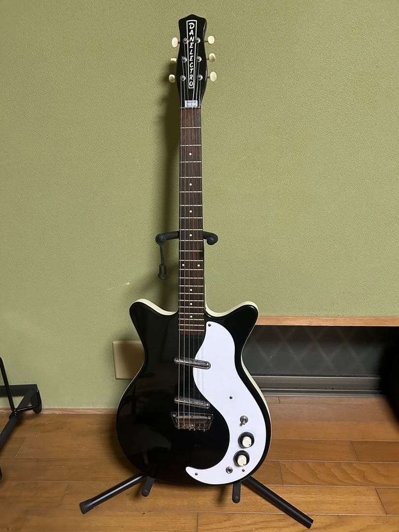 DANELECTRO エレキギター ブラック/ホワイト D59 ビザールギター
