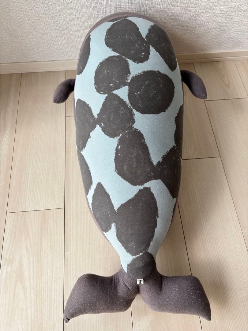 ミナペルホネン Quzyla cushion クジラ