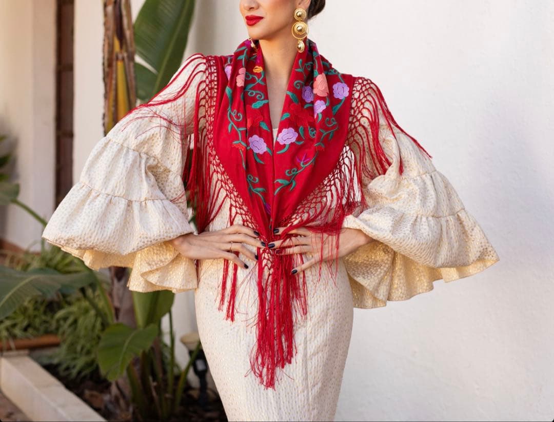 フラメンコ　刺繍シージョ　レッドxマルチカラー花柄刺繍　レッドフレコ