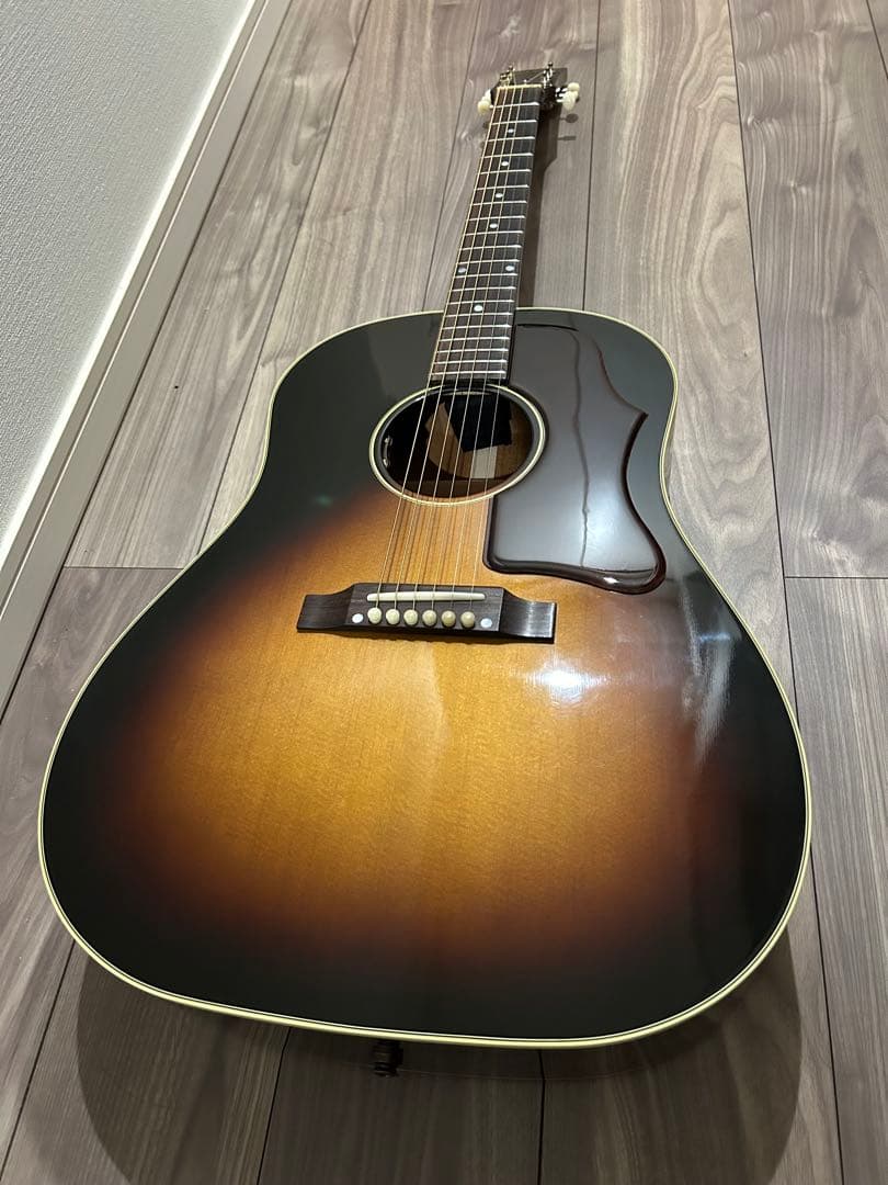 2023年製　gibson J-45 50s' original