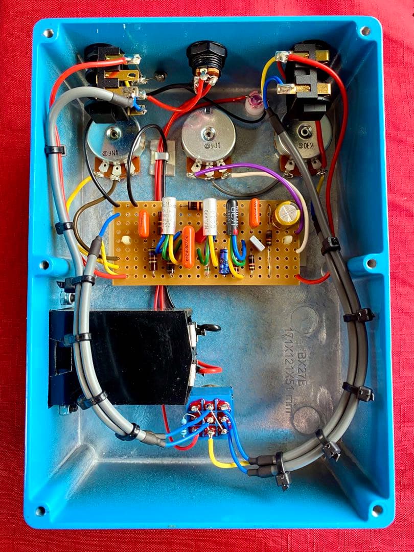 ギター D*A*M Fuzz Sound MKIV FS-75