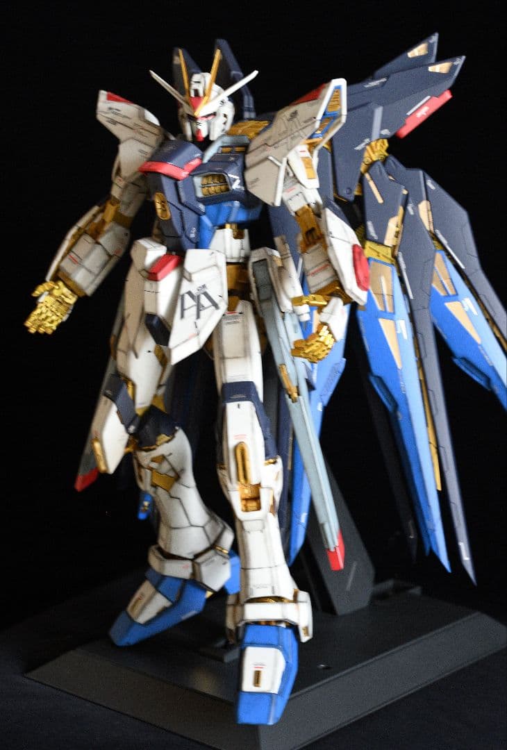 完成品PGストライクフリーダムガンダム/エアブラシ部分塗装・パステルシャドウ仕上