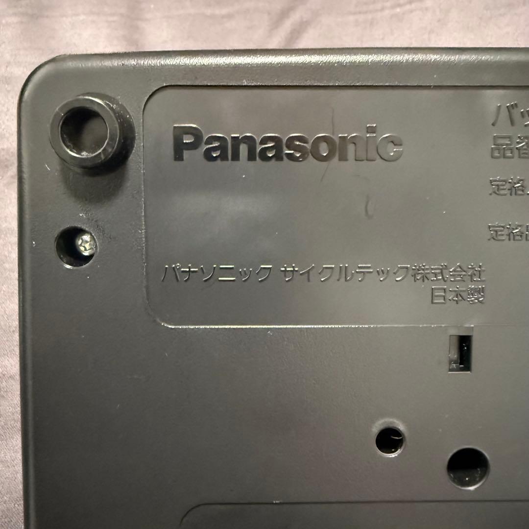 【ほぼ未使用品】Panasonic 電動自転車用充電器 NKJ075Z1A 黒色