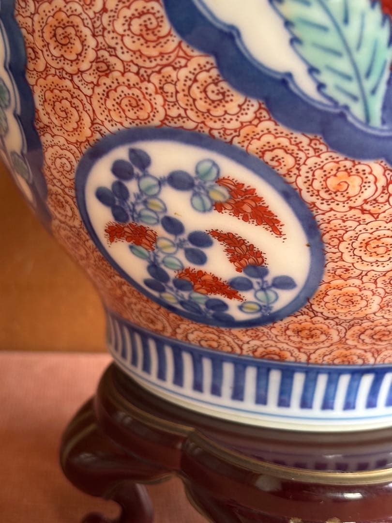 人間国宝十三代今泉今右衛門作色鍋島江戸期名品文様桜牡丹藤袴文瓶　検最上位作品