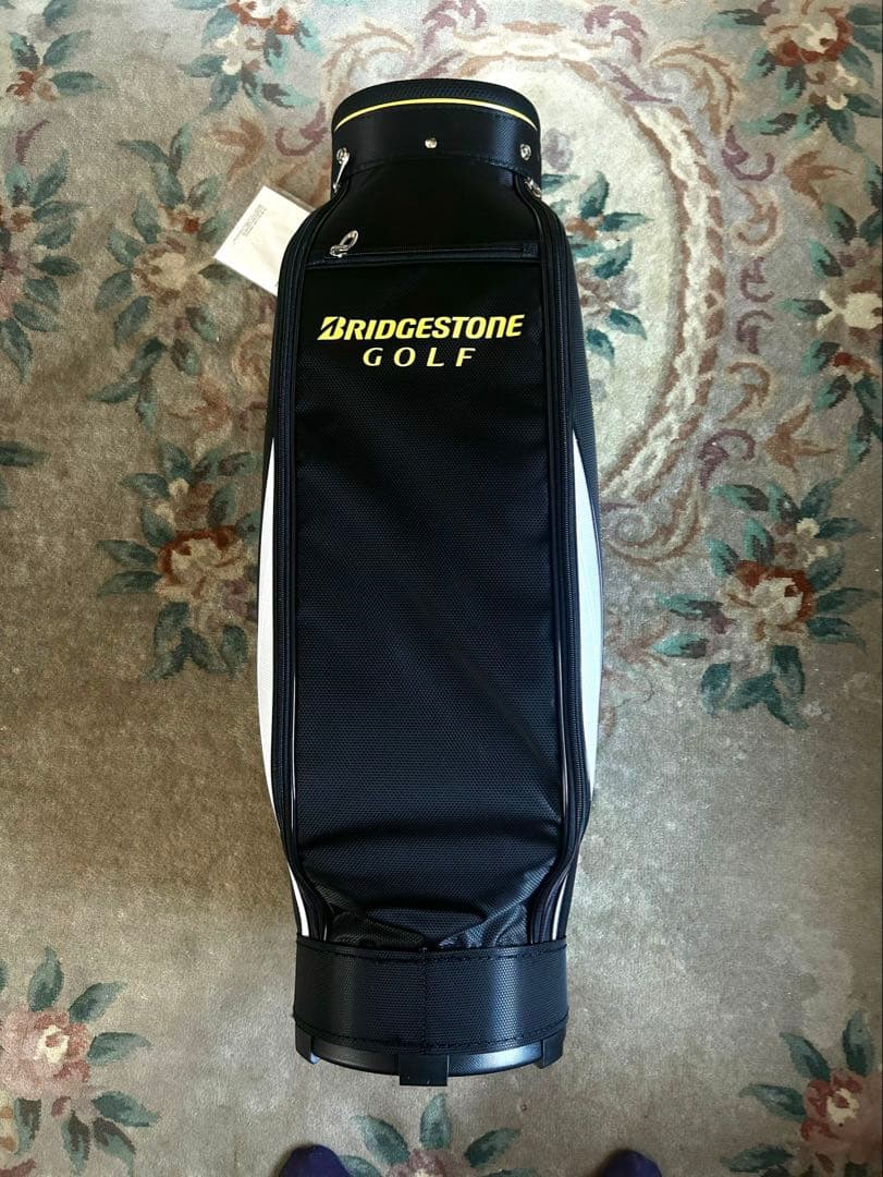 新品 BRIDGESTONE 軽量ゴルフバッグ 9型 2.8キロ黒/黄/白