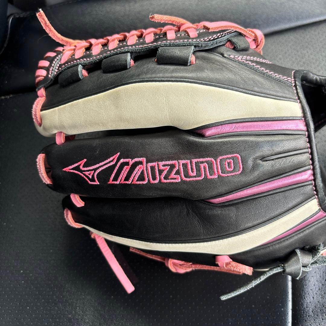 Mizuno 軟式グローブ 黒/ピンク　ブレイブスピリット