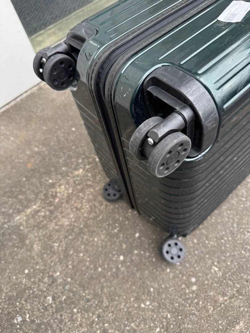 リモワ rimowa ジャンク部品取り エッセンシャルライト ルフトハンザ