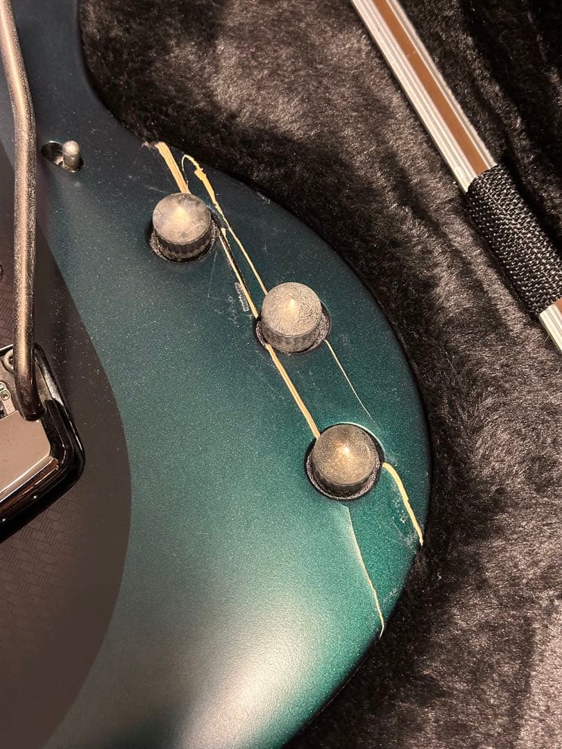 【訳あり】ERNIEBALL MUSICMAN Majesty 6st