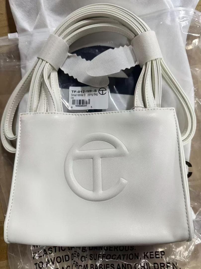 Telfar ホワイトショルダーバッグ 17cm