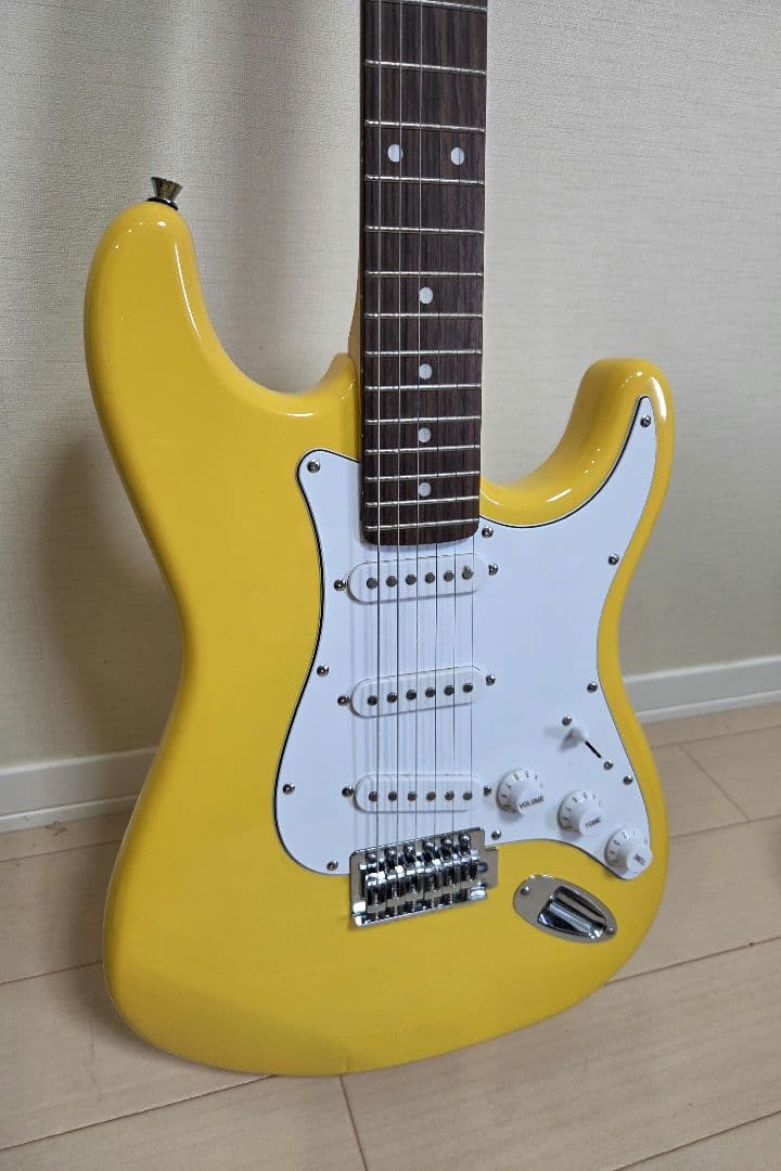 美品 Selder セルダー ストラト イエロー