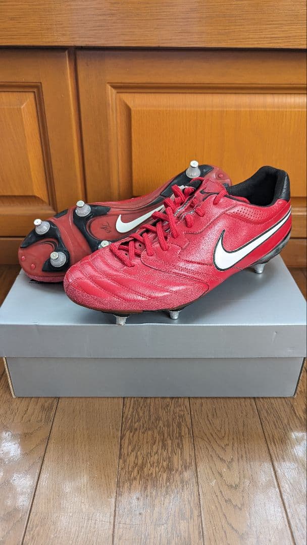 新品 ナイキ スーパーリゲラ2 SG サッカースパイク　NIKE