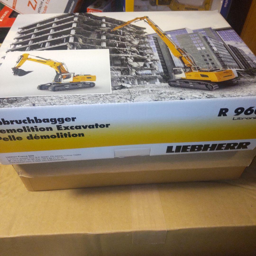 Liebherr R 960 デモリッションエクスカベーター 1:50