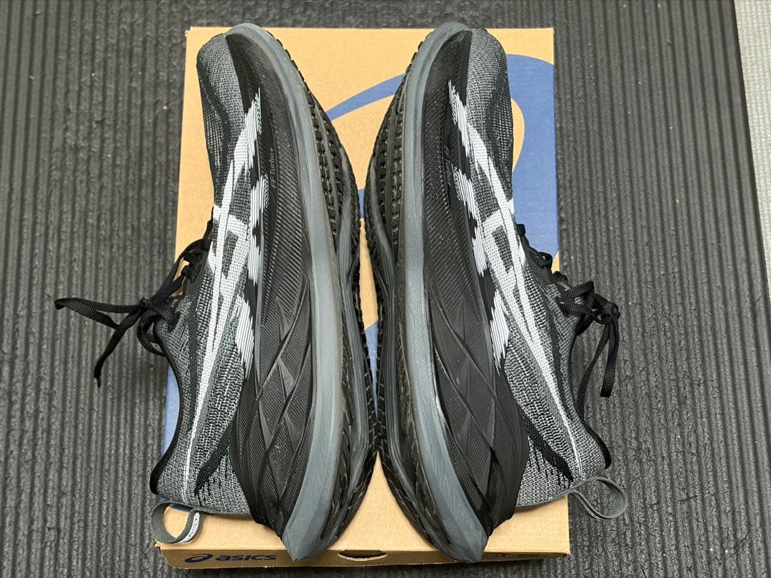 アシックス スーパーブラスト2 25.5 ASICS 美品