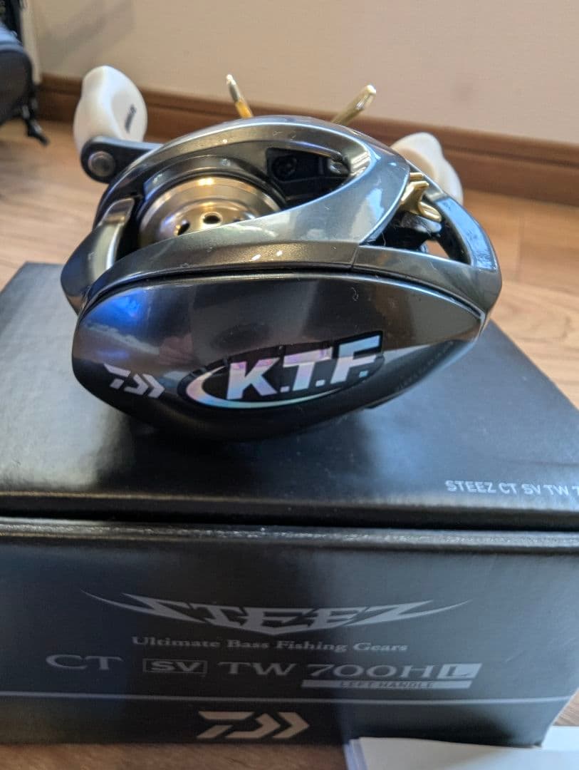 週末値下げDAIWA スティーズ　CT SV TW 700H　KTFスプール