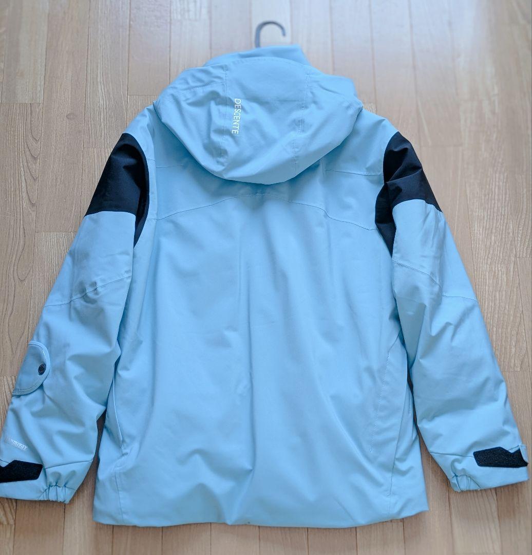 DESCENTE 2025購入 上下セットLサイズ