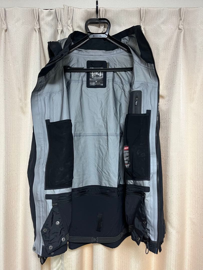 Burton ak GORE‑TEX 3L Stretch Hover Mサイズ