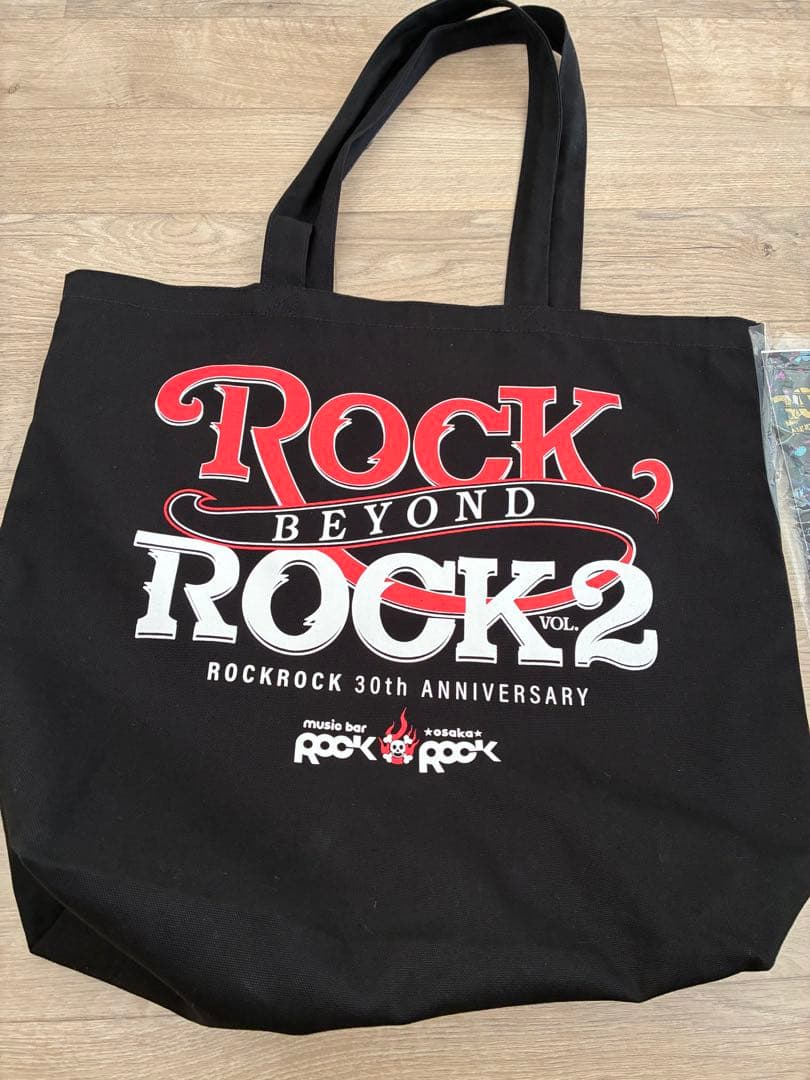 ROCK BEYOND ROCK 30周年記念 Tシャツとトートバッグ