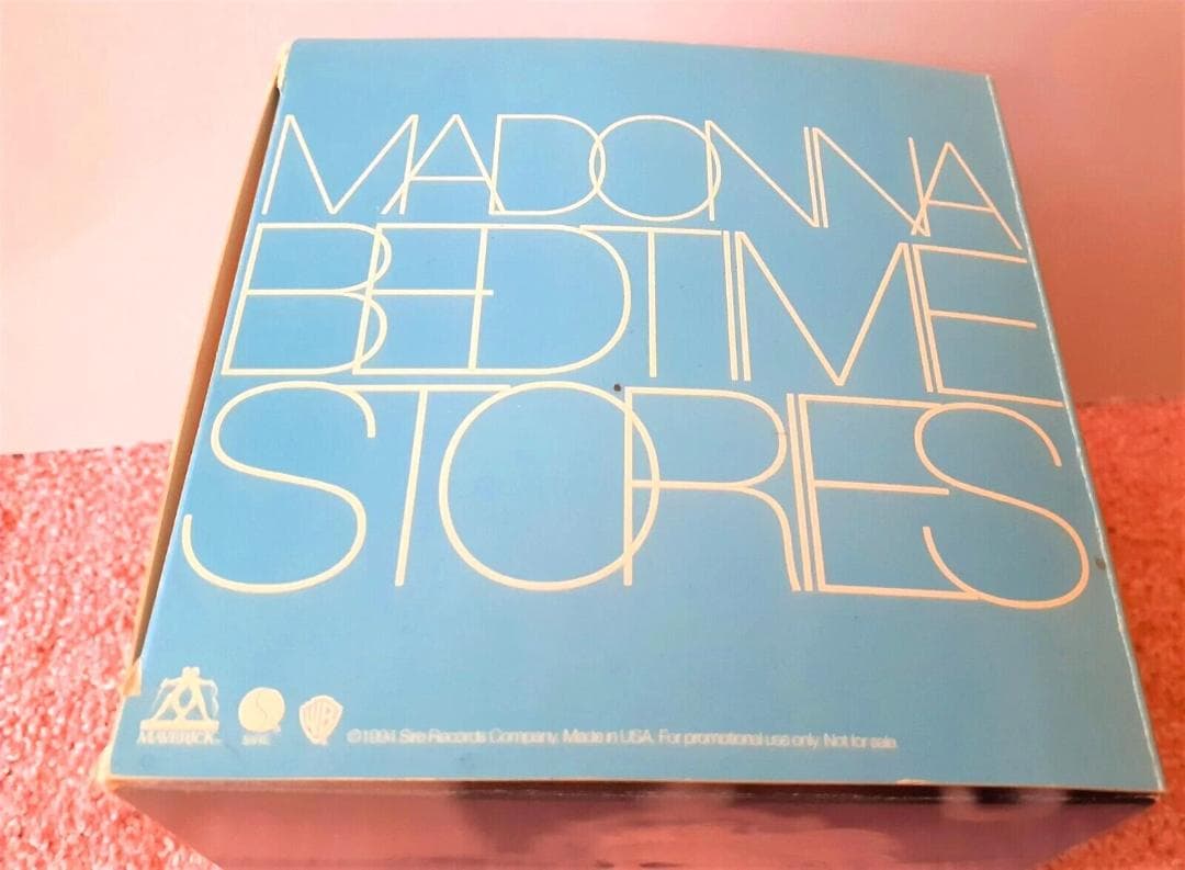 MADONNA　BEDTIME STORIES　宣伝用 ディスプレイ キューブ