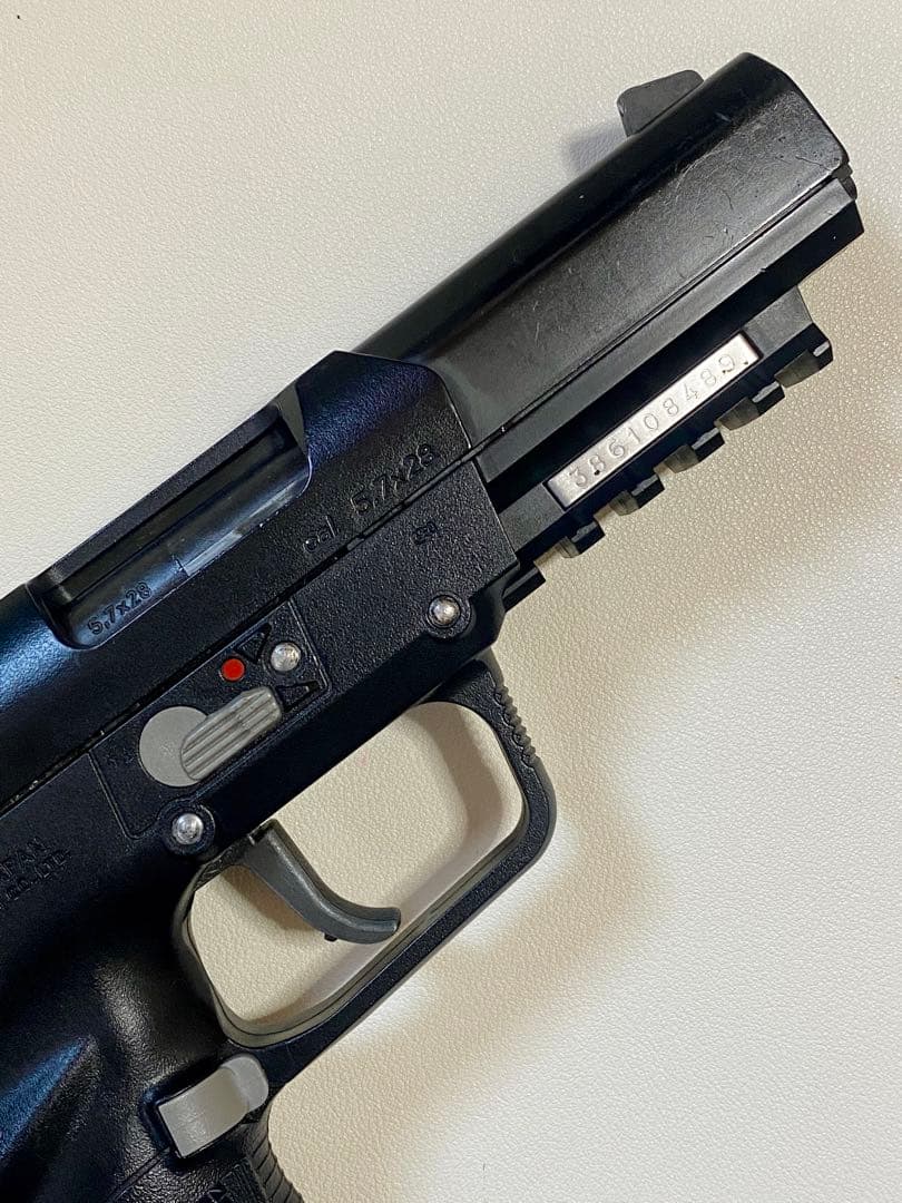 動確済　東京マルイ　fn57 ガスブロ