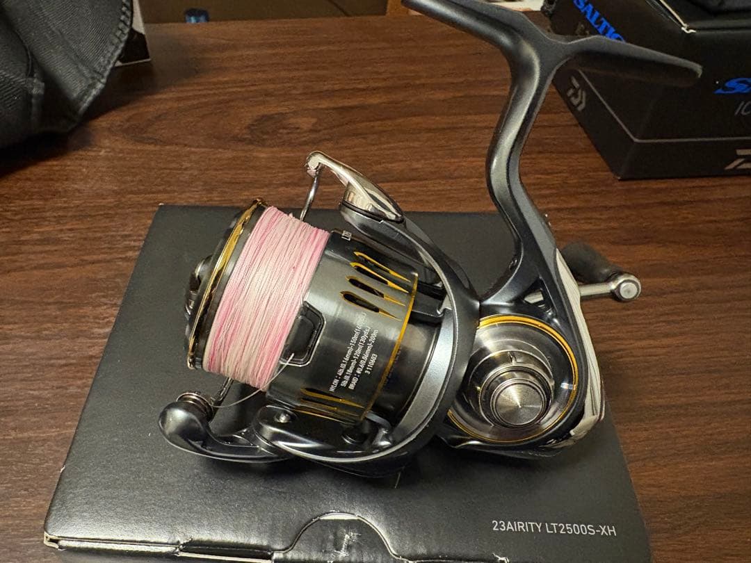 DAIWA エアリティLT2500S-XH スピニングリール
