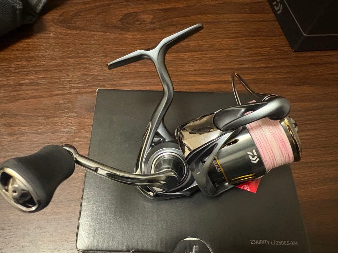 DAIWA エアリティLT2500S-XH スピニングリール