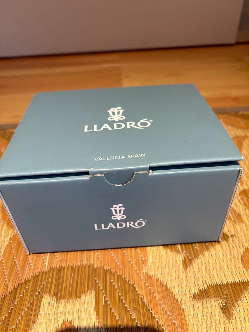 【LLADRO】幸運のブタ　絶版品　専用箱付き