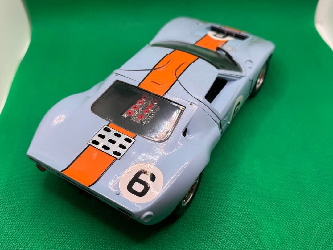 Ford GT40 ミニカー 1:18 スケール