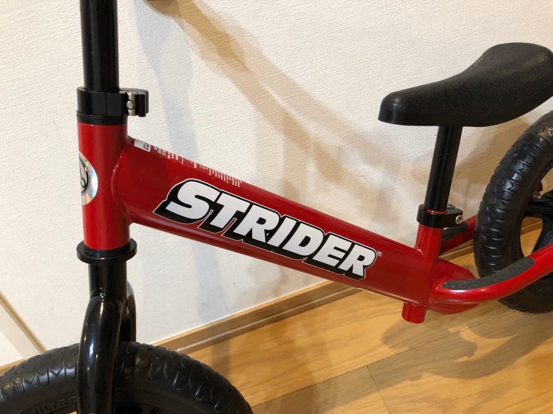 【美品】　室内使用のみ！ストライダー STRIDER　12インチ　赤レッド