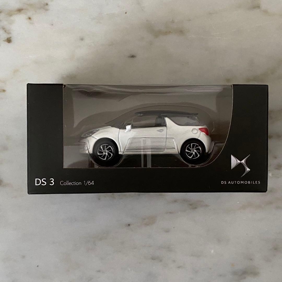 CITROËN DS 3 コレクターズ1/64スケールモデル