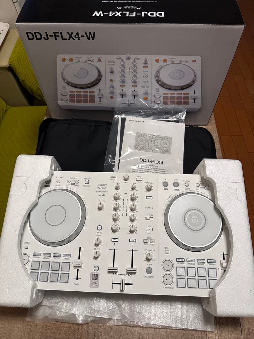 【超美品】Pioneer DJ DDJ-FLX4 ホワイト DJコントローラー
