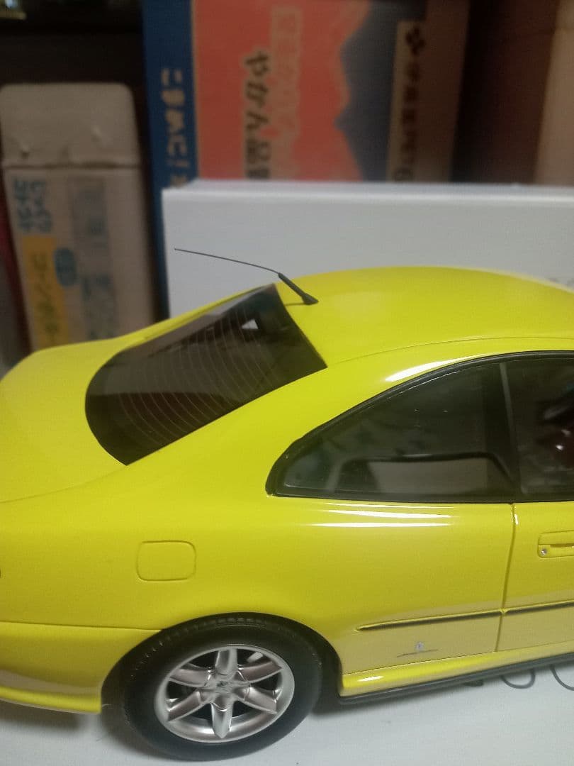 槙*様 OttO mobile 1/18 プジョー 406 V6 クーペ（黄色）
