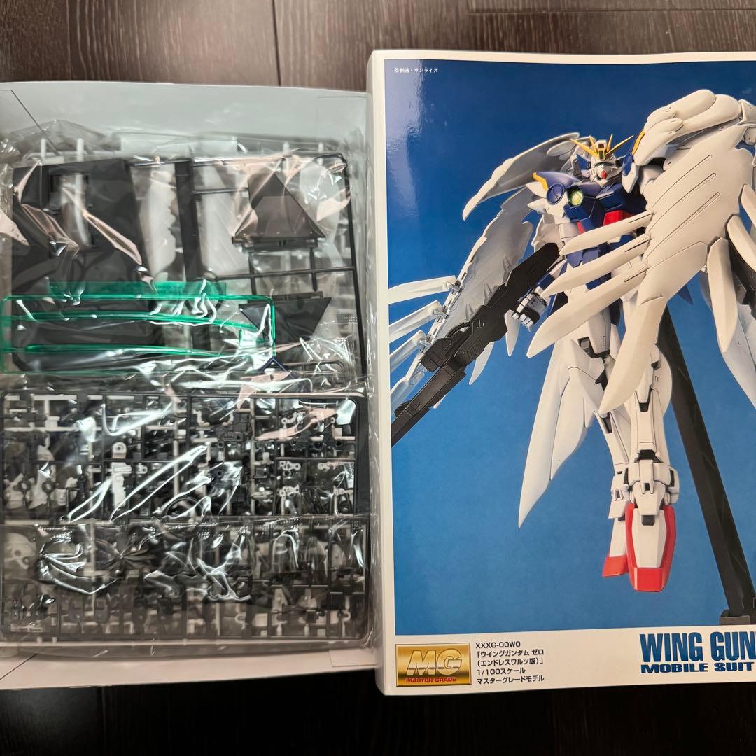 ＭＧ 1/100 ガンプラ ウイングガンダムゼロ&デスサイズ 2点セット