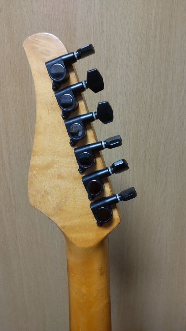 【ジャンク品】Charvel　エレキギター　ホワイト