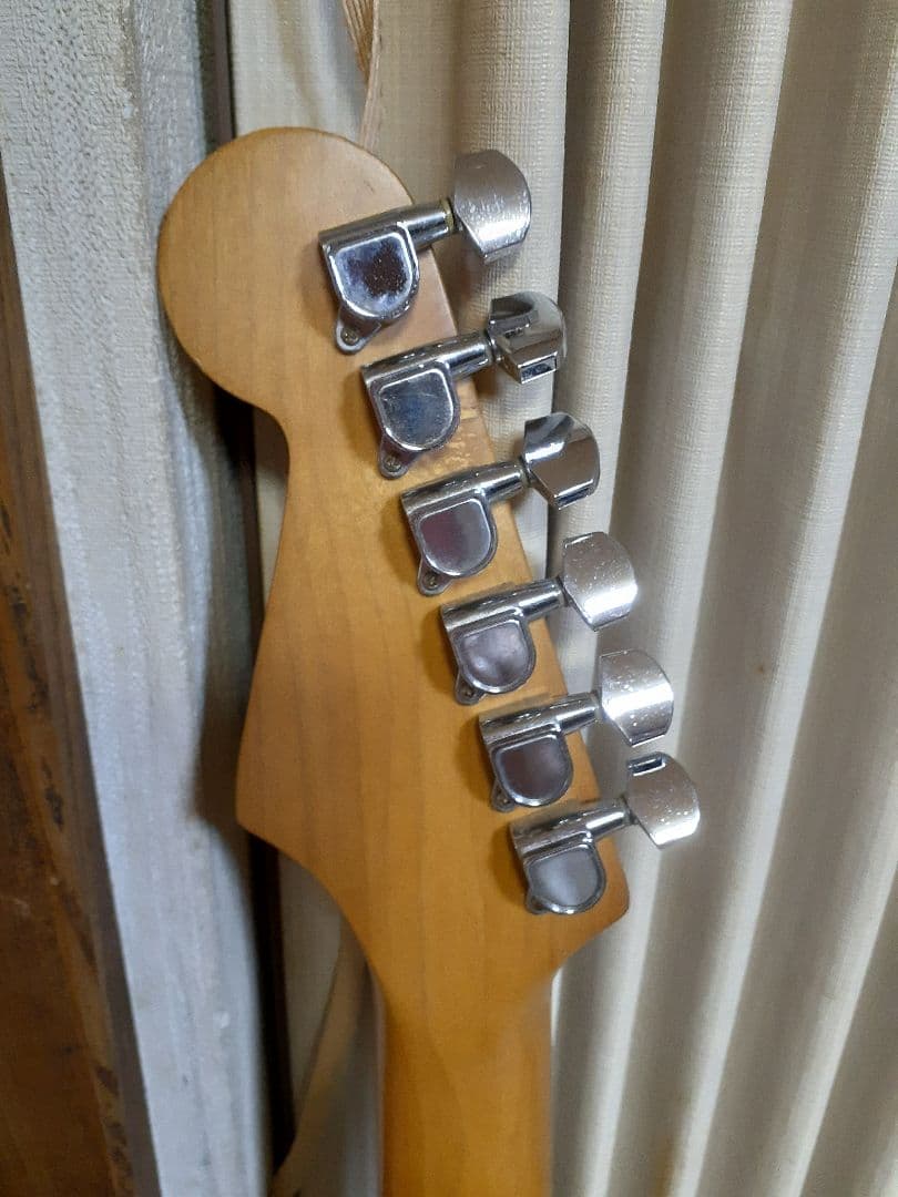 Fender Stratocaster フェンダー エレキギター