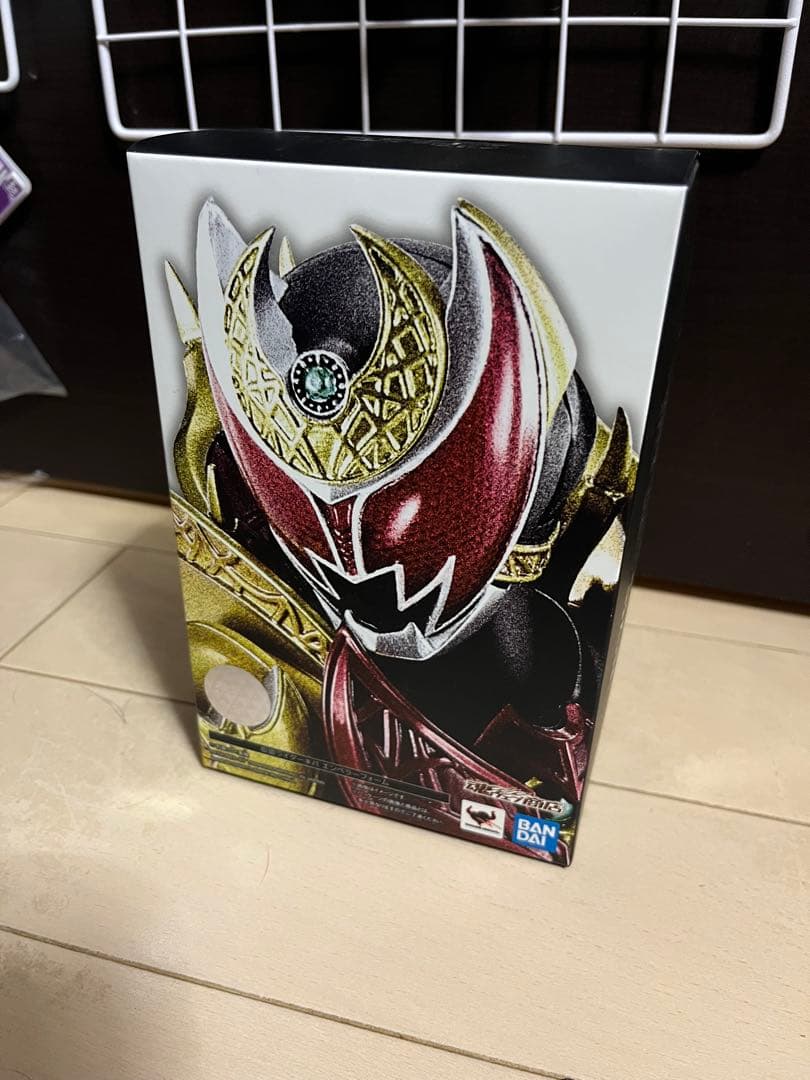 S.H.Figuarts 真骨彫 仮面ライダーキバ エンペラーフォーム