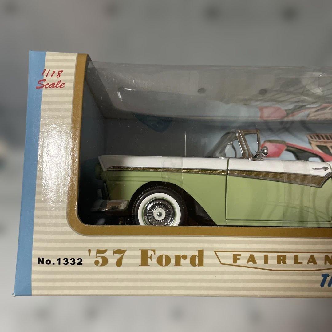 57フォードファーレーンスカイライナー1/18デカいです。
