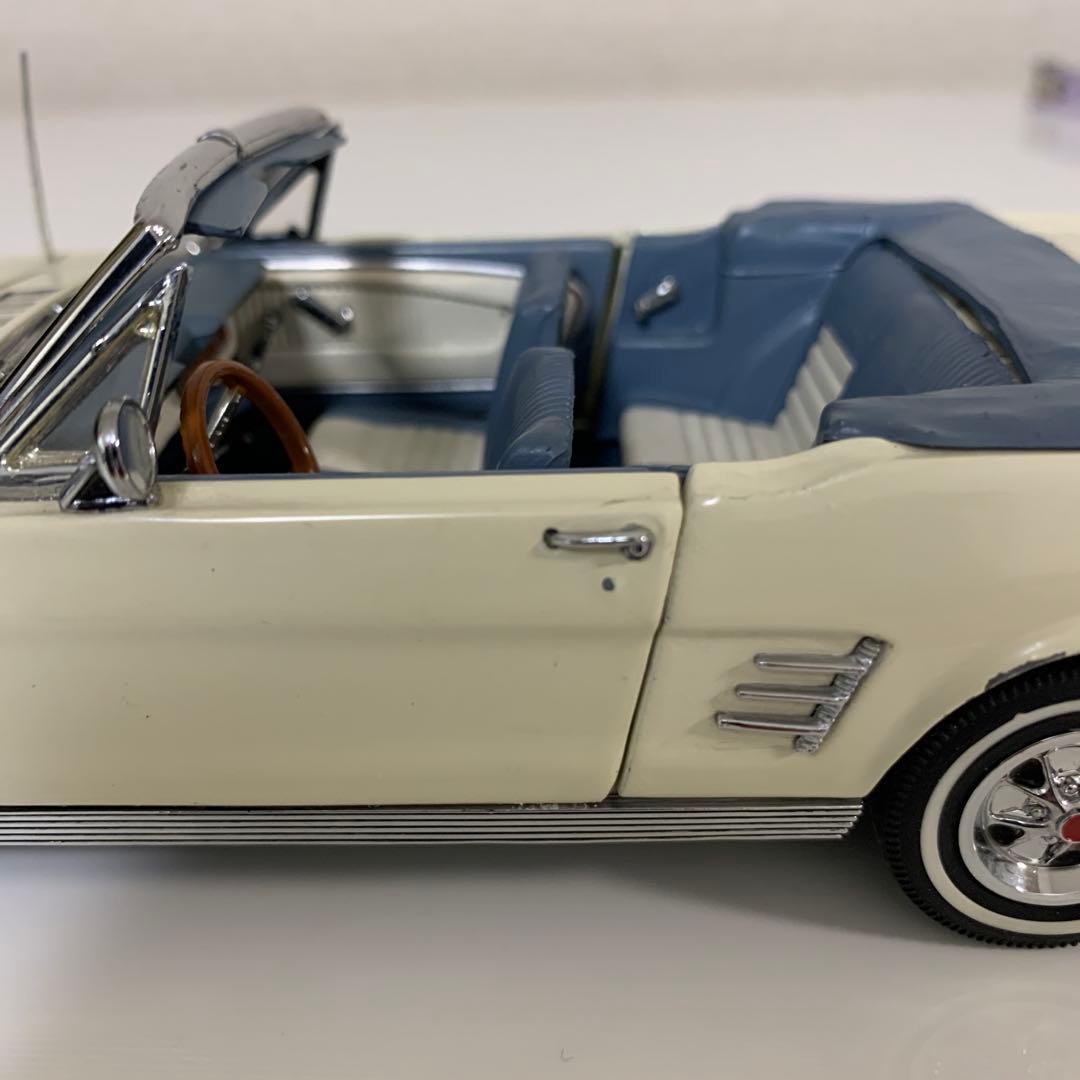 ダンバリーミント製　Danbury mint 1966年型　ムスタング　1/24