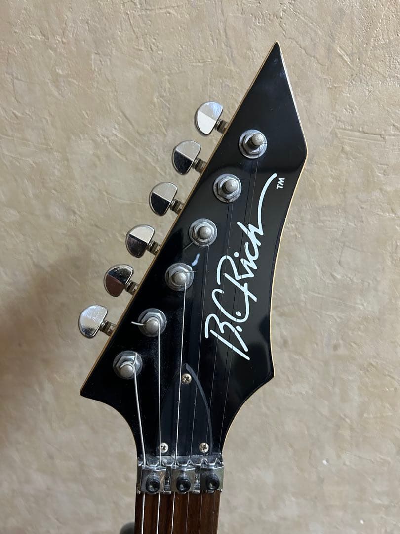 B.C. Rich ビーシーリッチ　アイアンバード　ホワイト　レア色