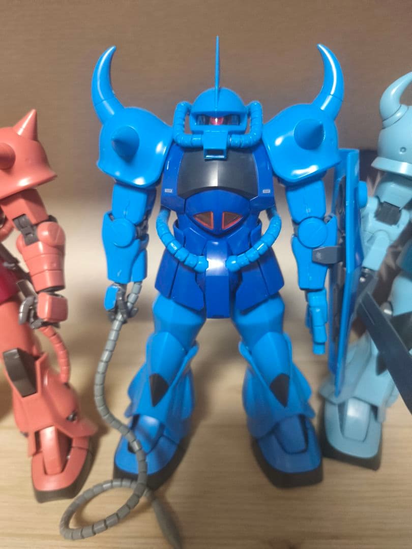 ガンプラ MG 1/100 ザク系まとめ売り 組み立て済み