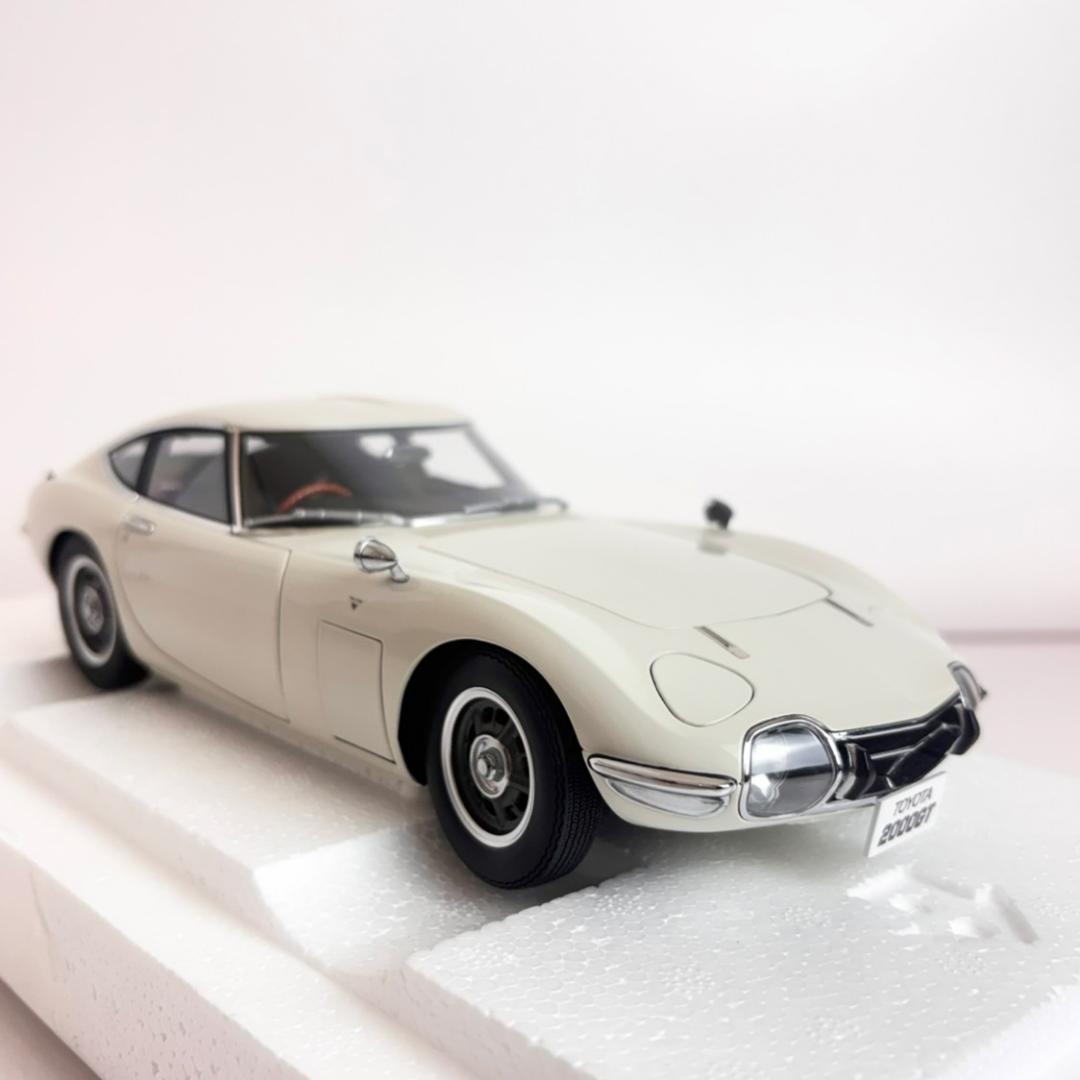 1/18 オートアート 78753 トヨタ2000GT