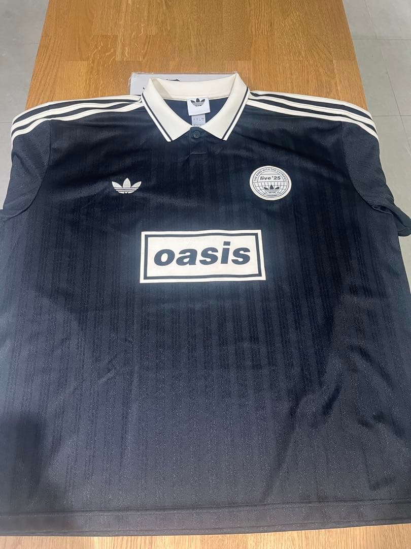 Oasis イギリス限定Football オアシス　adidas ロンドン L