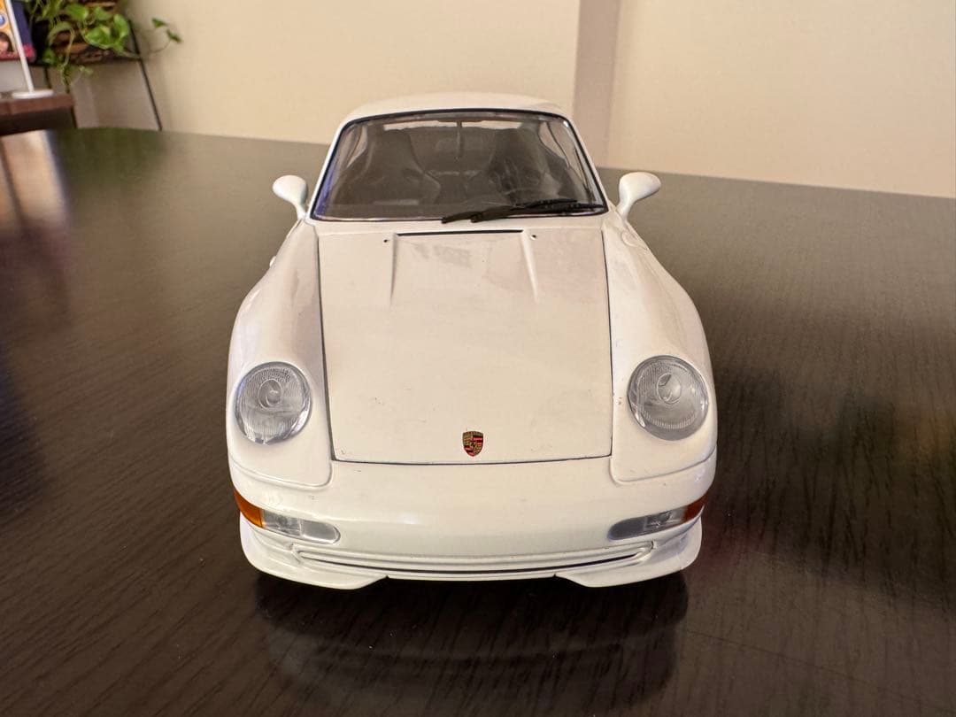 UTモデル　ポルシェ911 カレラRS 1/18サイズ