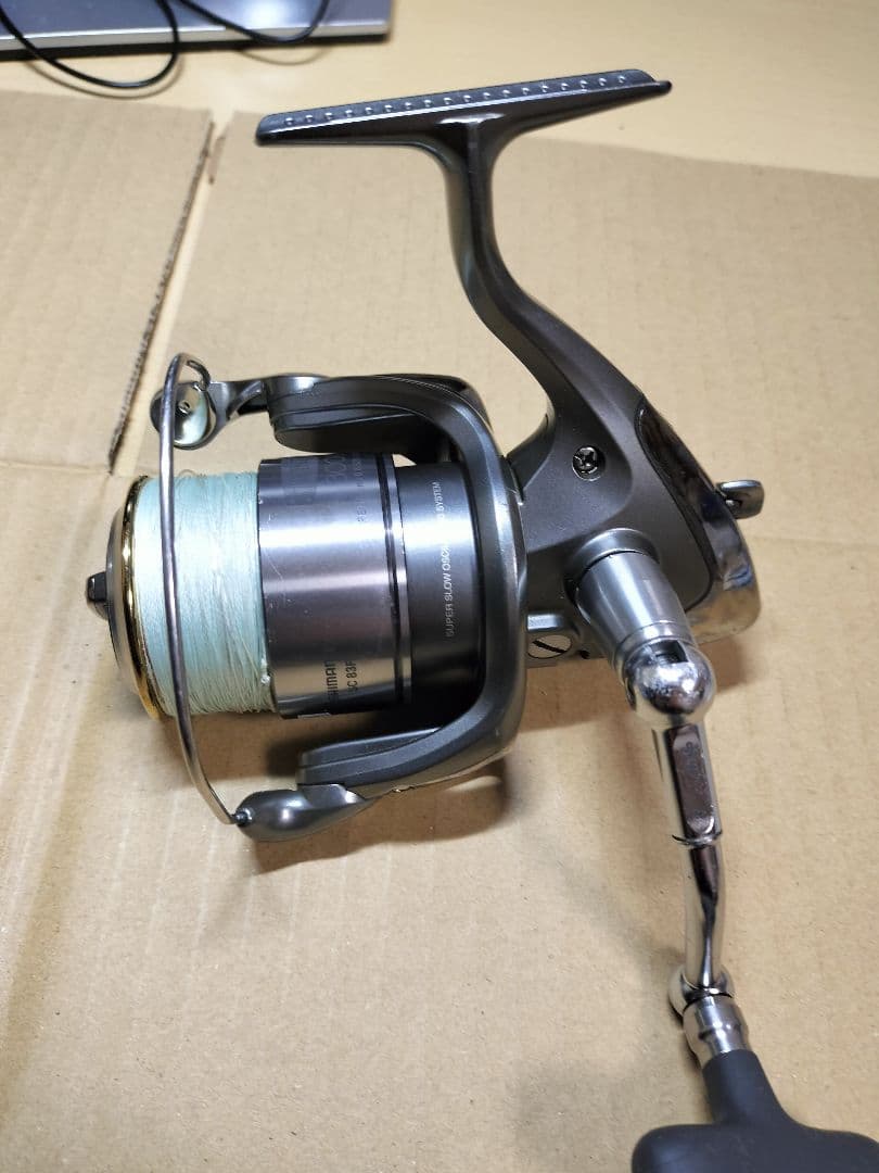Shimano Twin Power 3000PG スピニングリール