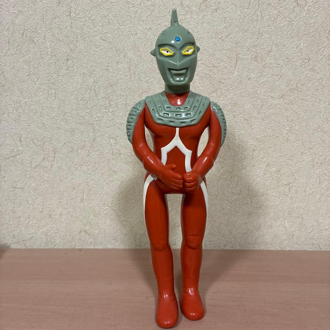 ⭐️希少・美品⭐️ウルトラセブン　フィギュア　ソフビ　円谷