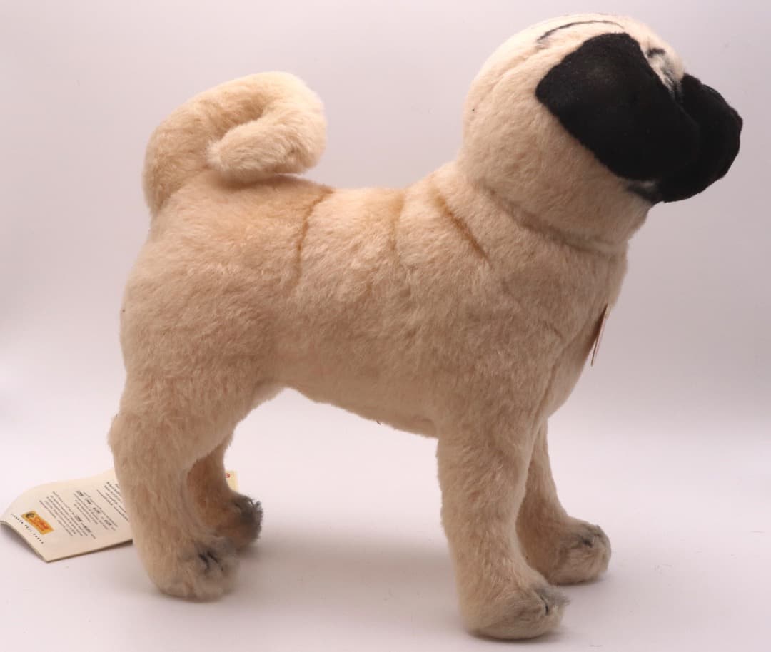 STEIFF パグ 犬のぬいぐるみ タグ付き 約30cm